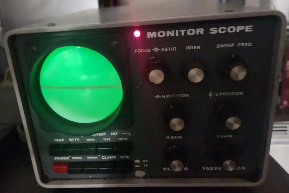 Yaesu Musen Model YO-100 Ham Radio Monitor Scope - Powers on | eBay