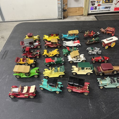 22 Lesney “Models Of Yesteryear” Die Cast Classic Cars And 4 Random ...