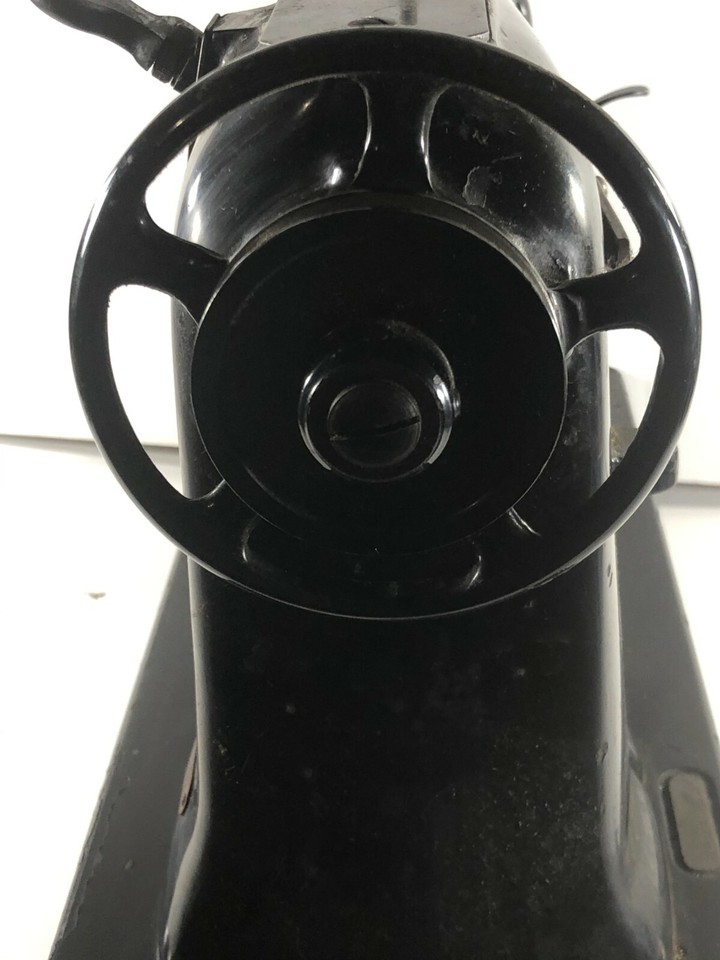 Vintage Commercial Heavy Duty Durkopp Adler Sewing Machine Germany 252 ...