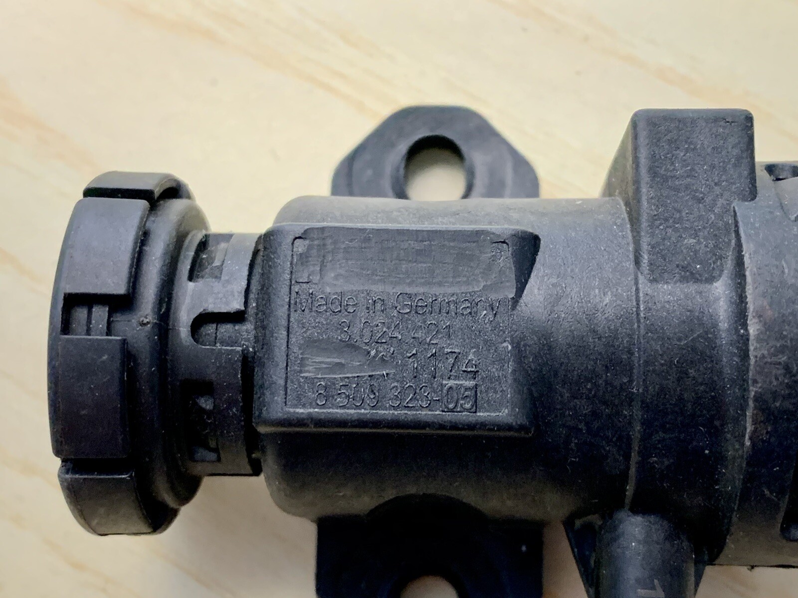 Valvola a vuoto BMW-MINI - 3.024.421 - 11748509323-05 Trasformatore di ...