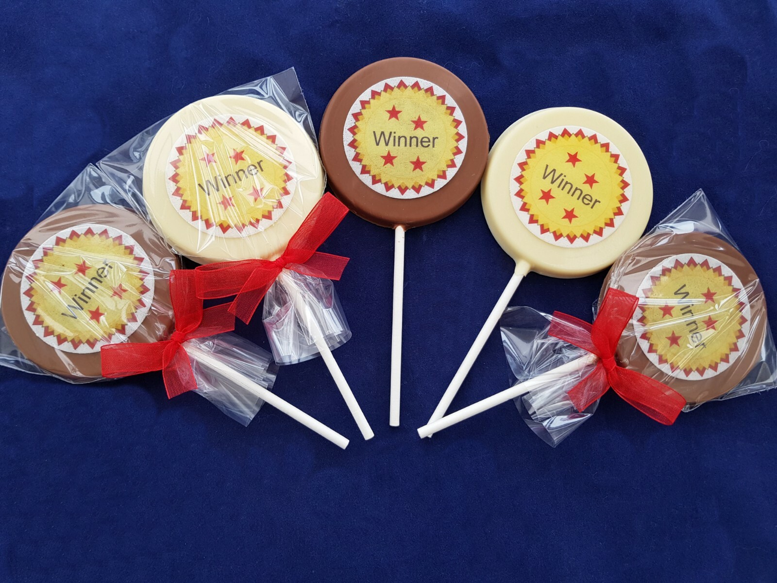 CHOCOLATE WINNER MEDALS/TROPHY/PRIZE LOLLIPOPS/SWEETS/PARTY BAG FILLERS ...