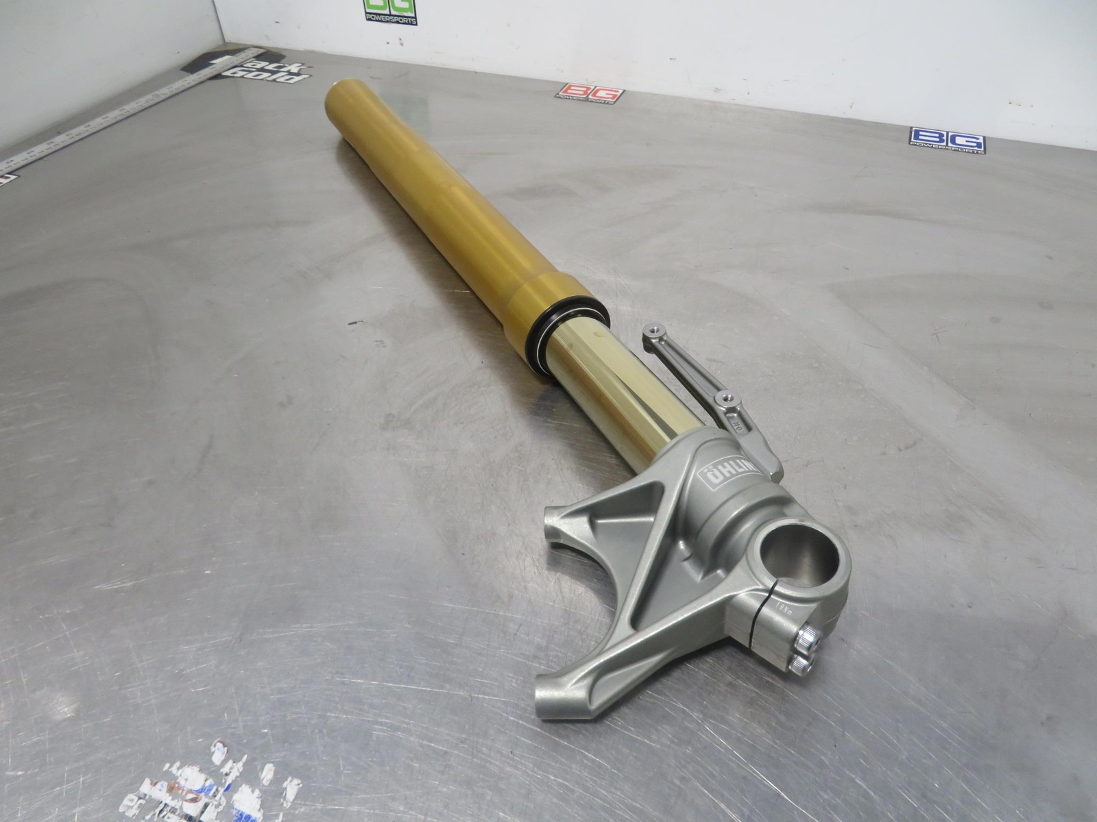 EB1307 2018 18 DUCATI SUPERSPORT S 939 RIGHT RH OHLINS FORK | eBay