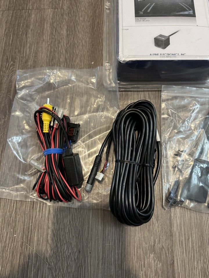 NEW OPEN BOX - ALPINE HCE-C1100 HDR DAY & NIGHT WIDE ANGLES REAR VIEW ...