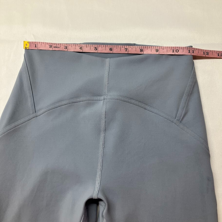Lululemon Wunder Train HR Tight 25” Pockets Everlux Size 4 Chambray ...