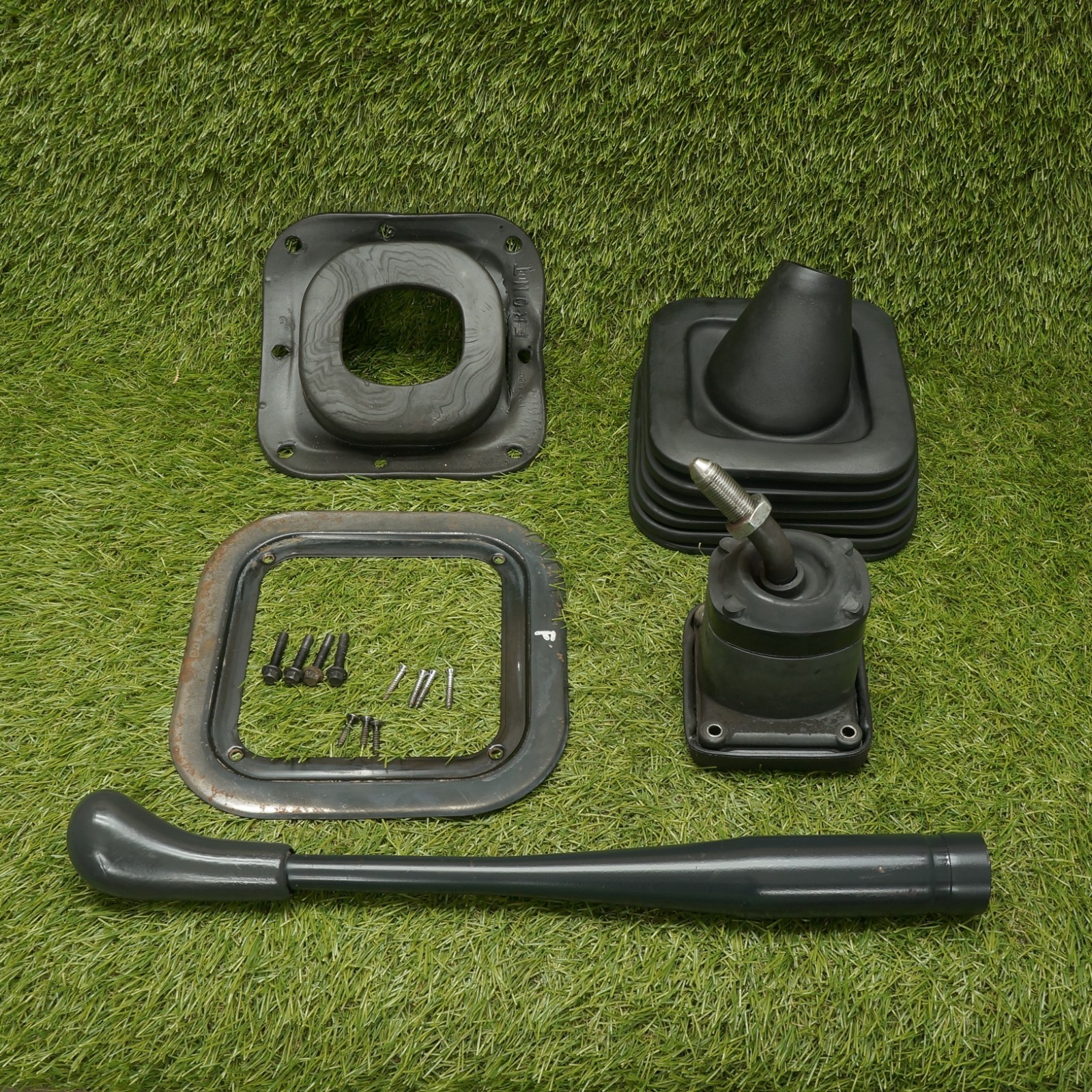 95-06 Chevy GMC C/K Manual Shift Lever Boot Knob Shifter Assembly ...