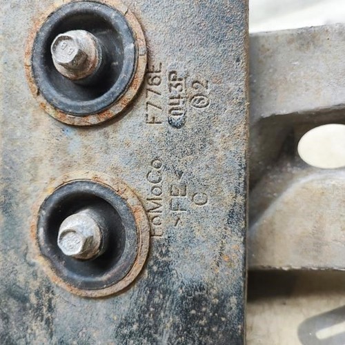 2018-2025 Ford Expedition 4x4 Rear Differential Mount Bracket HL1W ...