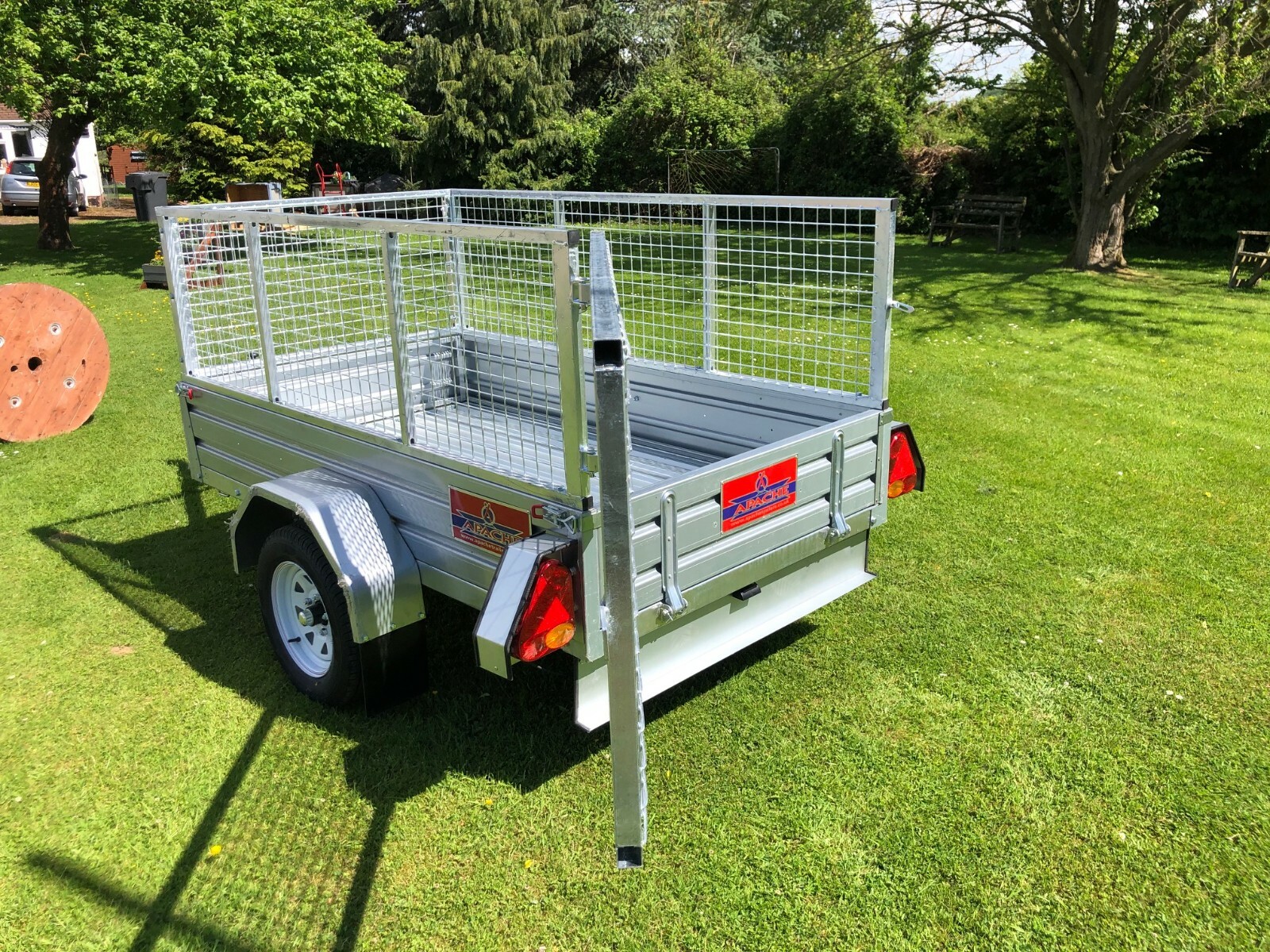 BRAND NEW 7X4 Brand New Apache Caged Utility 7X4 Trailer Fully ...