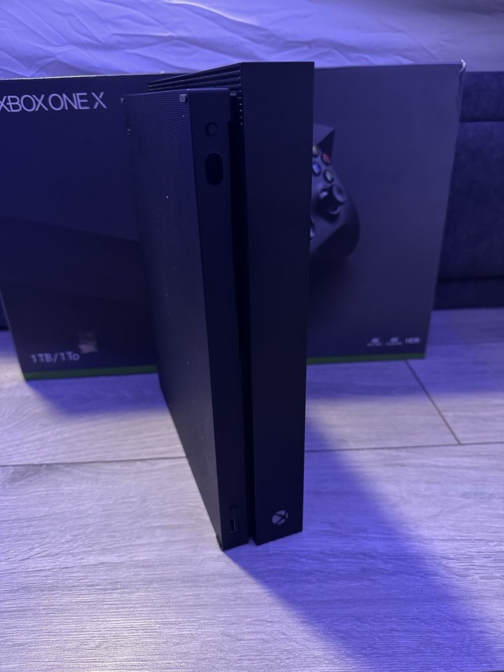 Xbox One X Gaming Console 1TB - Boxed And With Controller | eBay UK