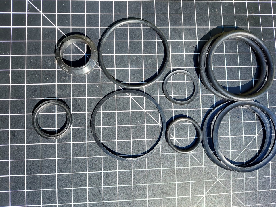 Cylinder Reseal, Rebuild Kit C30054, C26495 Case Ingersoll Mid Lift/J26 ...