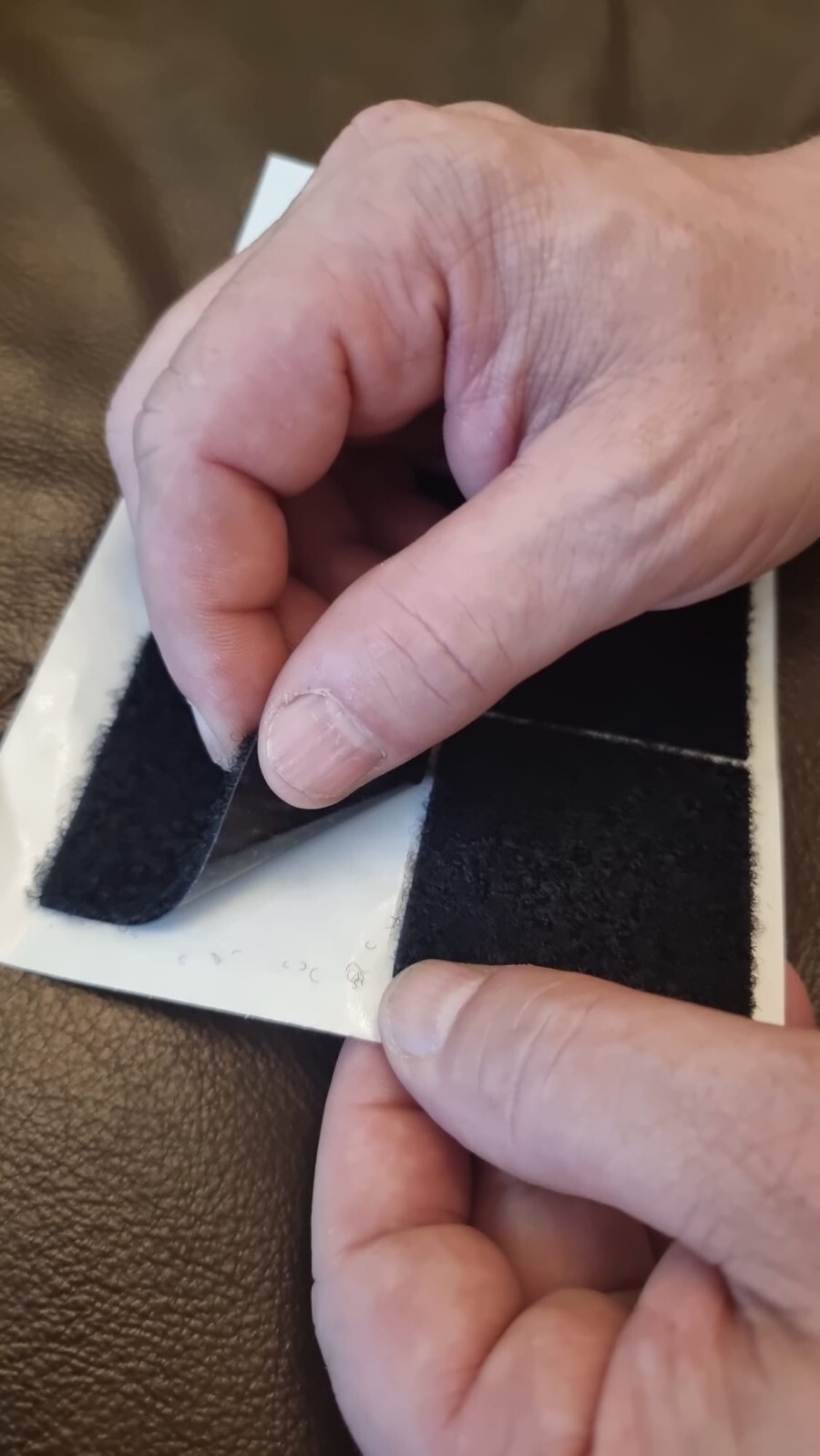 VELCRO® Stick on Discs Pads Self Adhesive Hook & Loop Sticky Back ...