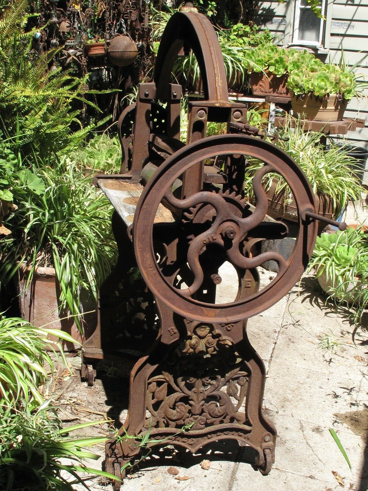 Antique Ornate Cast Iron Clothes Mangle / Wringer Large Standing ...