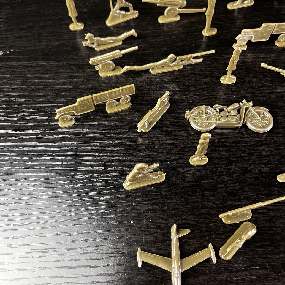 VTG Flat Plastic Army Men Comic Book Lot Mail Away Order Lot Of 60 | eBay