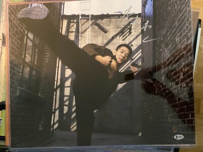 JET LI SIGNED 16X20 PHOTO KUNG FU MARTIAL ARTS BECKETT BAS AUTOGRAPH ...