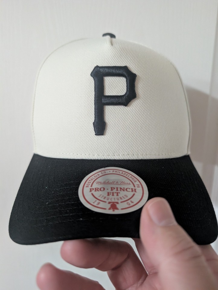 Topps Lids Player Chase Series 2 2025 Roberto Clemente Signature ...