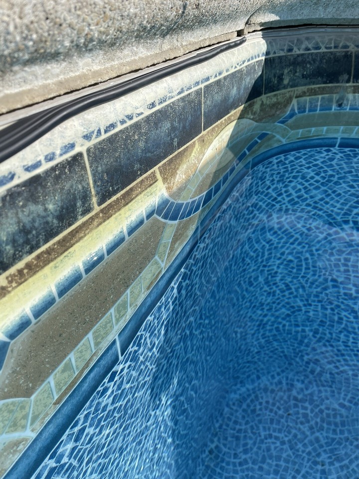 SWIMMING POOL LINER WEDGE LOCK DARK GREY PER METRE LENGTH | eBay UK