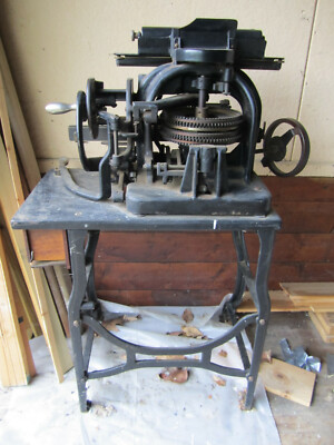 Stamping & Embossing - Dog Tag Machine