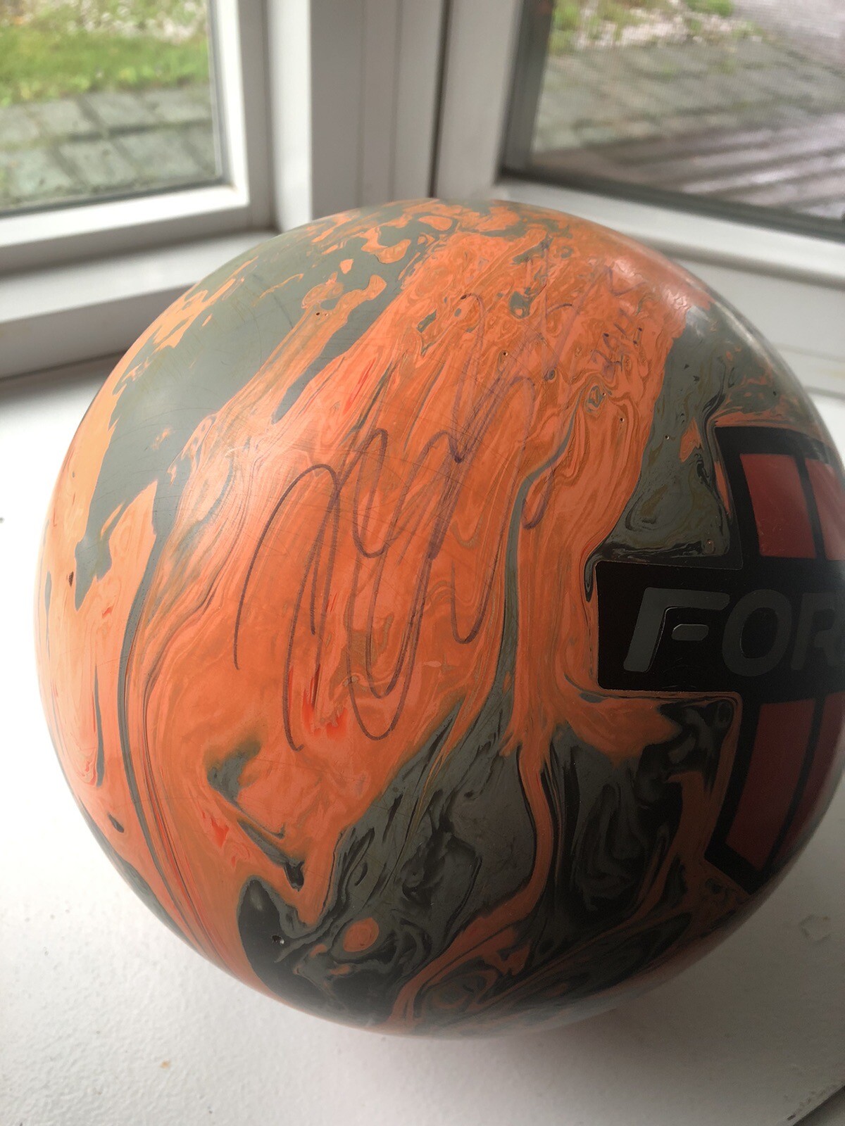 Motiv Forza Bowling Ball (14 Pounds) New | Retired | eBay