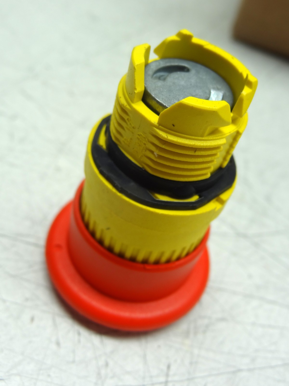 LOT OF 50 ZB5AT84 Schneider Electric Emergency Stop Button Operator Red ...