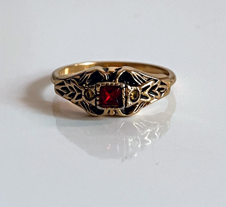 Vintage Victorian Style Gold Tone Ring w Square Red Stone and Green ...