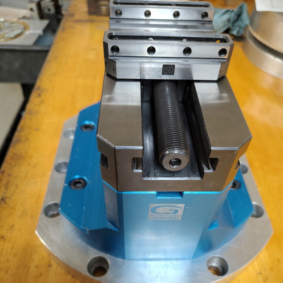 Gerardi Art. 650 T 2 x 240 Self-Centering Vise with new Gerardi Jaws ...