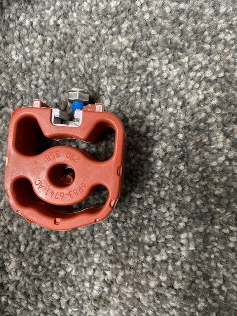 OEM Land Rover Discovery Sport L550 Exhaust System Hanger LR093418 ...