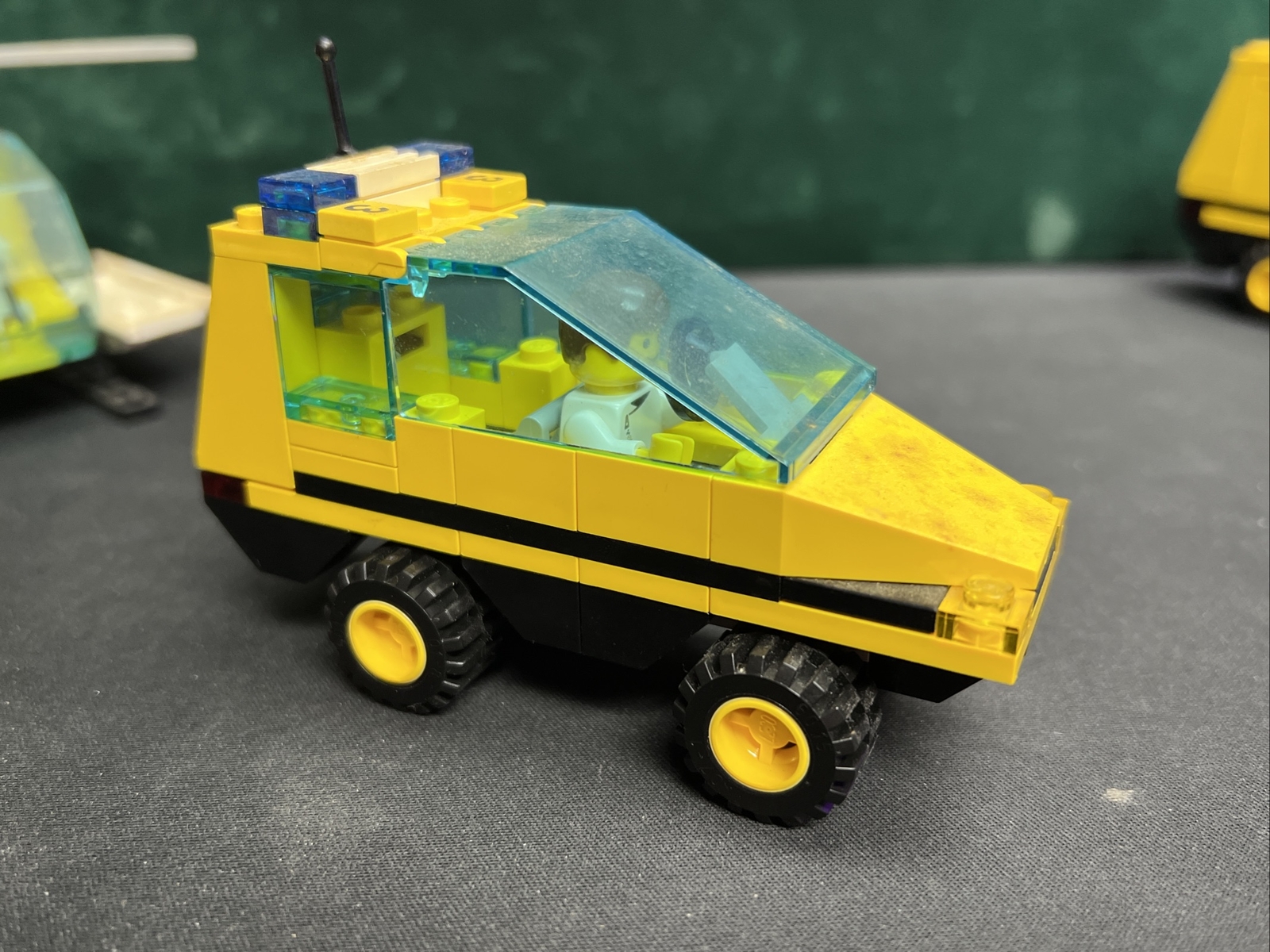 vintage lego 1992 trauma team 1896 emt rescue helicopter & trucks As Is ...