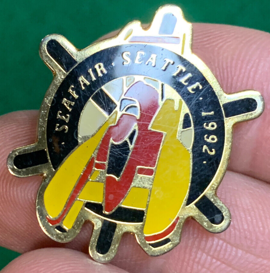 1992 Seattle SeaFair Hydroplane Racing Lapel/Hat Pin. Boat wheel. 1 1/4 ...
