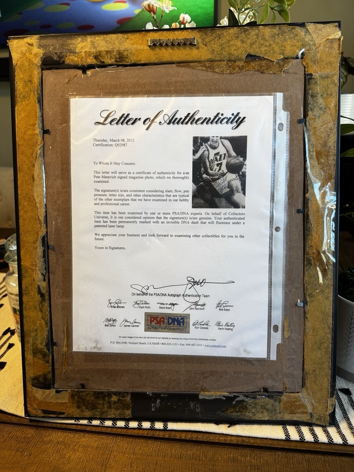 Pete “Pistol Pete” Maravich Autographed Magazine Cover Bold Signed PSA ...