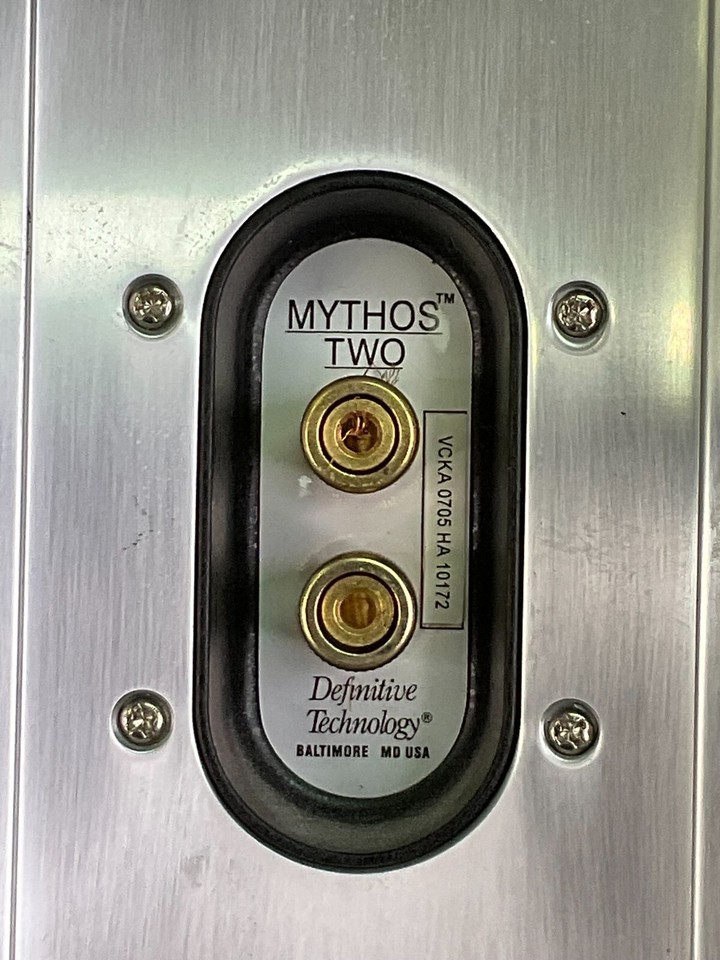 Definitive Technology Mythos Two Floor Standing Wall Mountable Soundbar ...