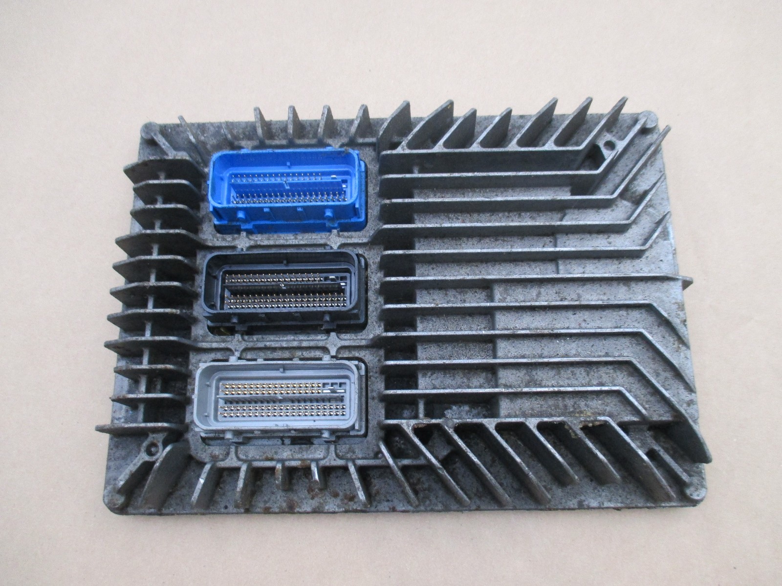 2010-2012 GENERAL MOTORS ECM ENGINE COMPUTER 12642665 aaxp | eBay Australia