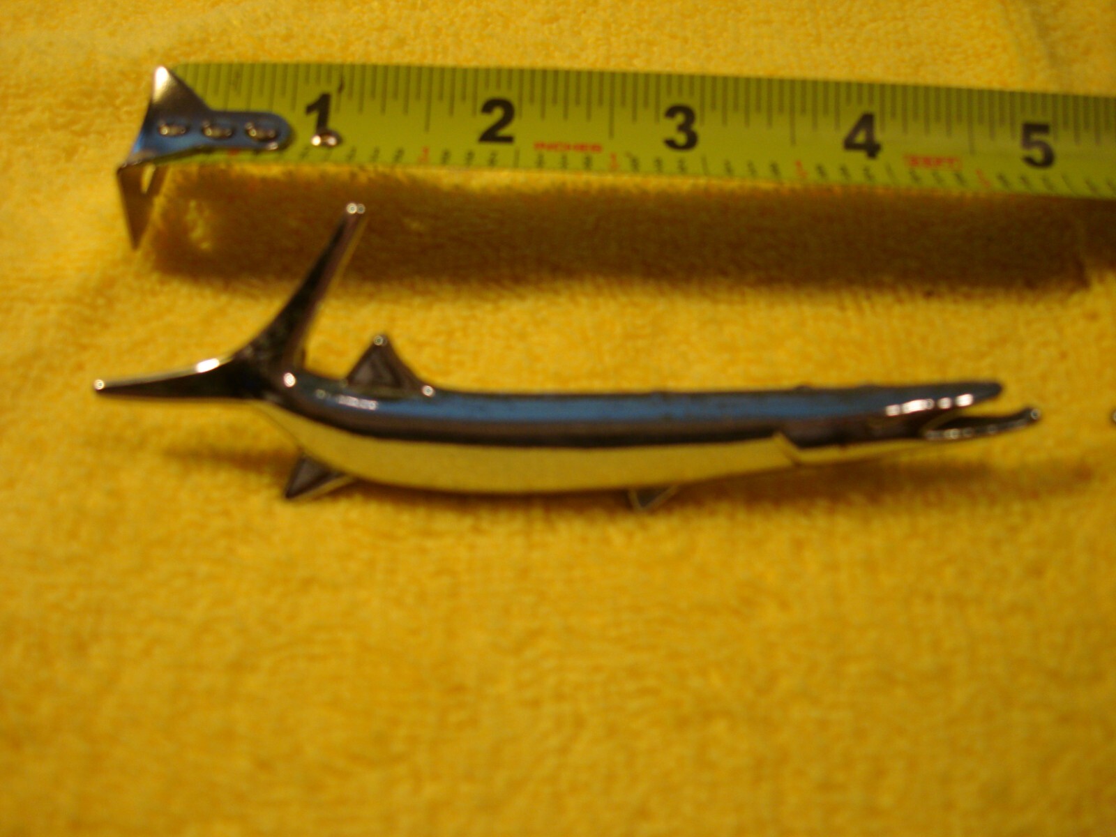 1967 1968 1969 ORIGINAL PLYMOUTH BARRACUDA FENDER EMBLEMS SET PAIR ...