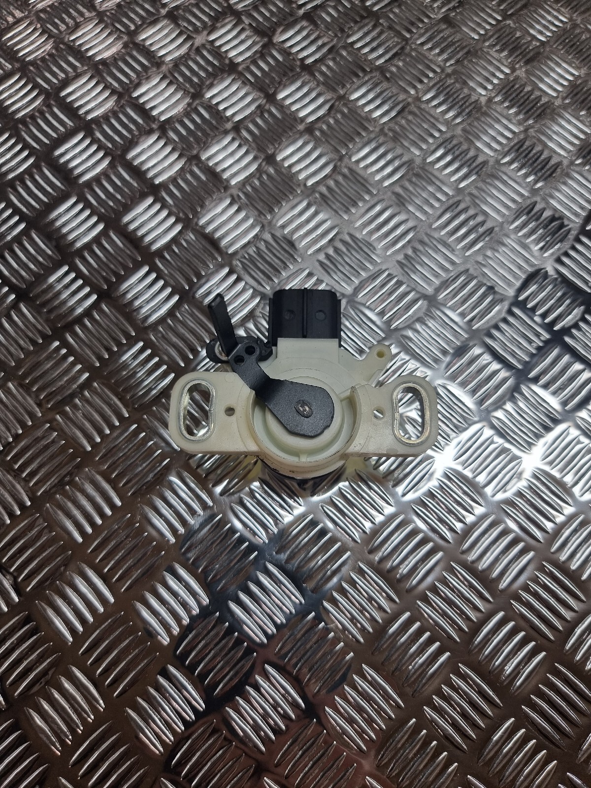 TOYOTA AURIS MK2 E180 PRIUS 2010-16 HYBRID BRAKE PEDAL SENSOR SWITCH ...