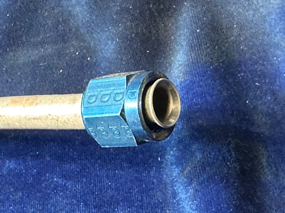 CESSNA 172 N LINE ASSY - FUEL LH FWD DOOR POST UNDER FLOOR P/N: 0500423 ...