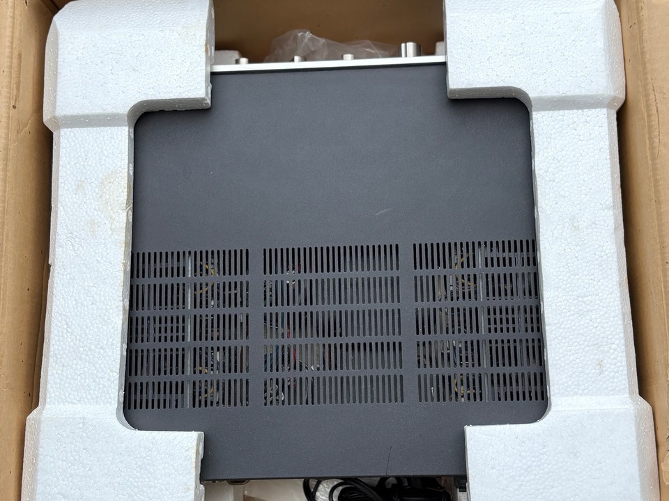 ONKYO Integrated Stereo Amplifier Model A-10 VFN Working Condition in Box | eBay