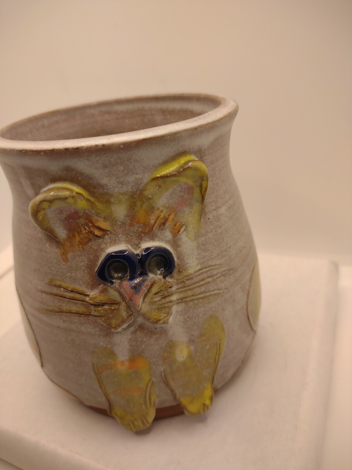 CAT COFFEE MUG. EMBOSSED CAT POTTERY MUG. Art Deco SCULPTURED CAT Mug ...