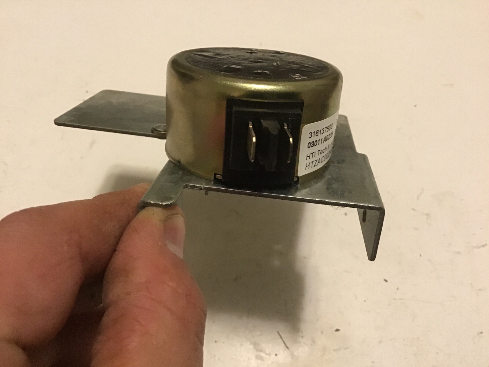 Frigidaire Range Oven Door Latch Motor/Switch 316415400 316137500 ...