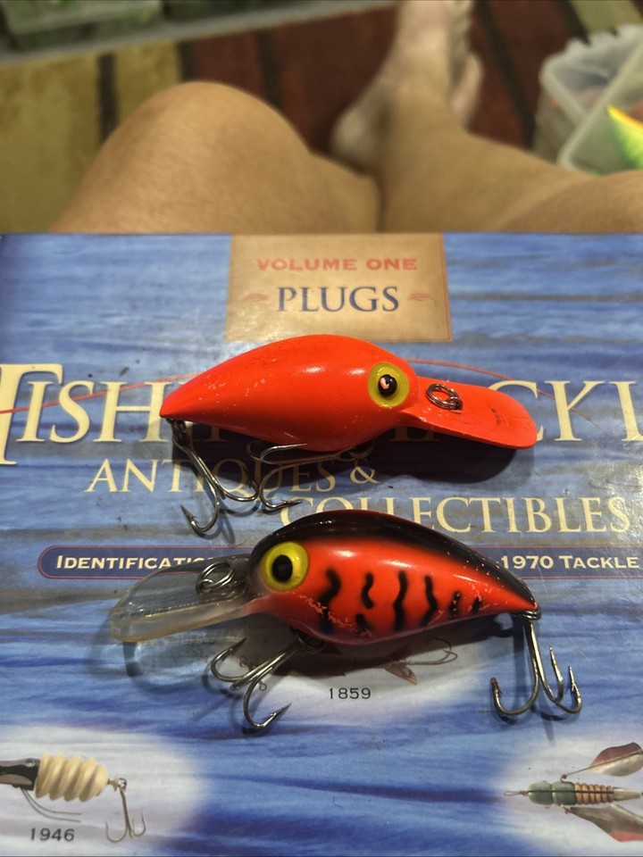 2 VINTAGE PRE RAPALA STORM WIGGLE WARTS IN A FLORESCENT ORANGE COLOR ...