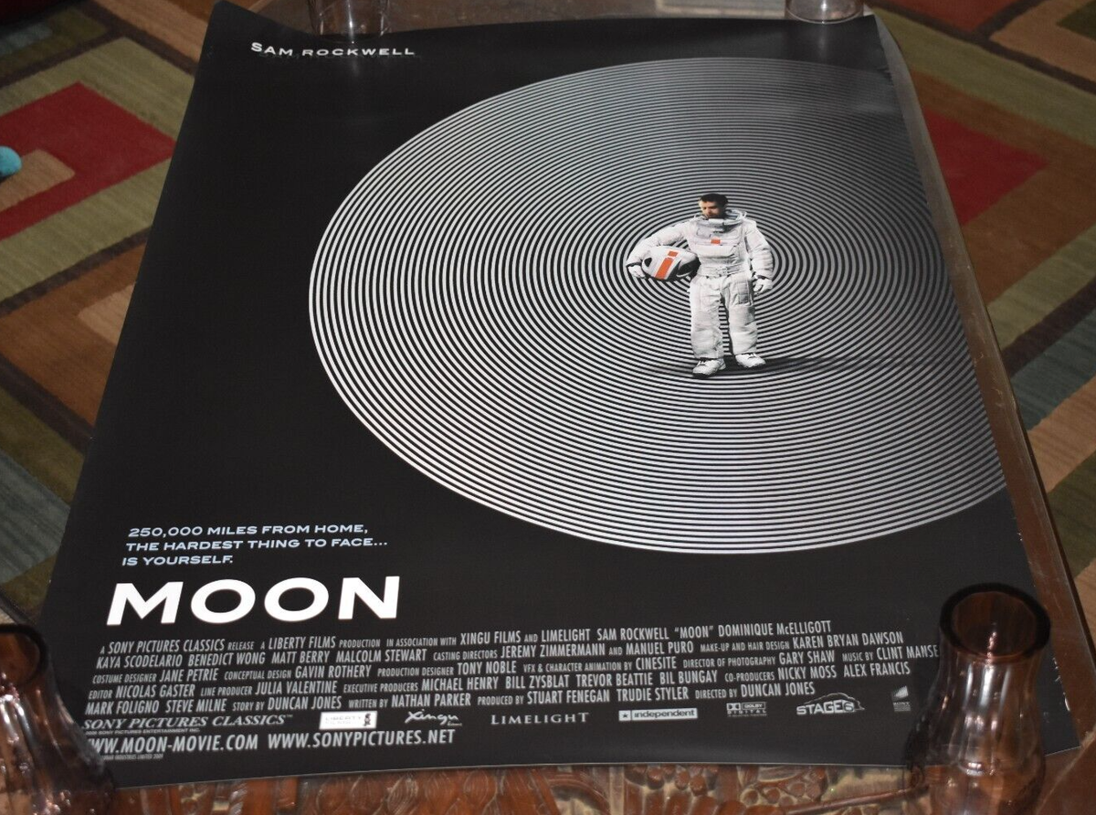 Affiche De La Lune De Sam Rockwell Le Fils De David Bowie Envoie Kevin