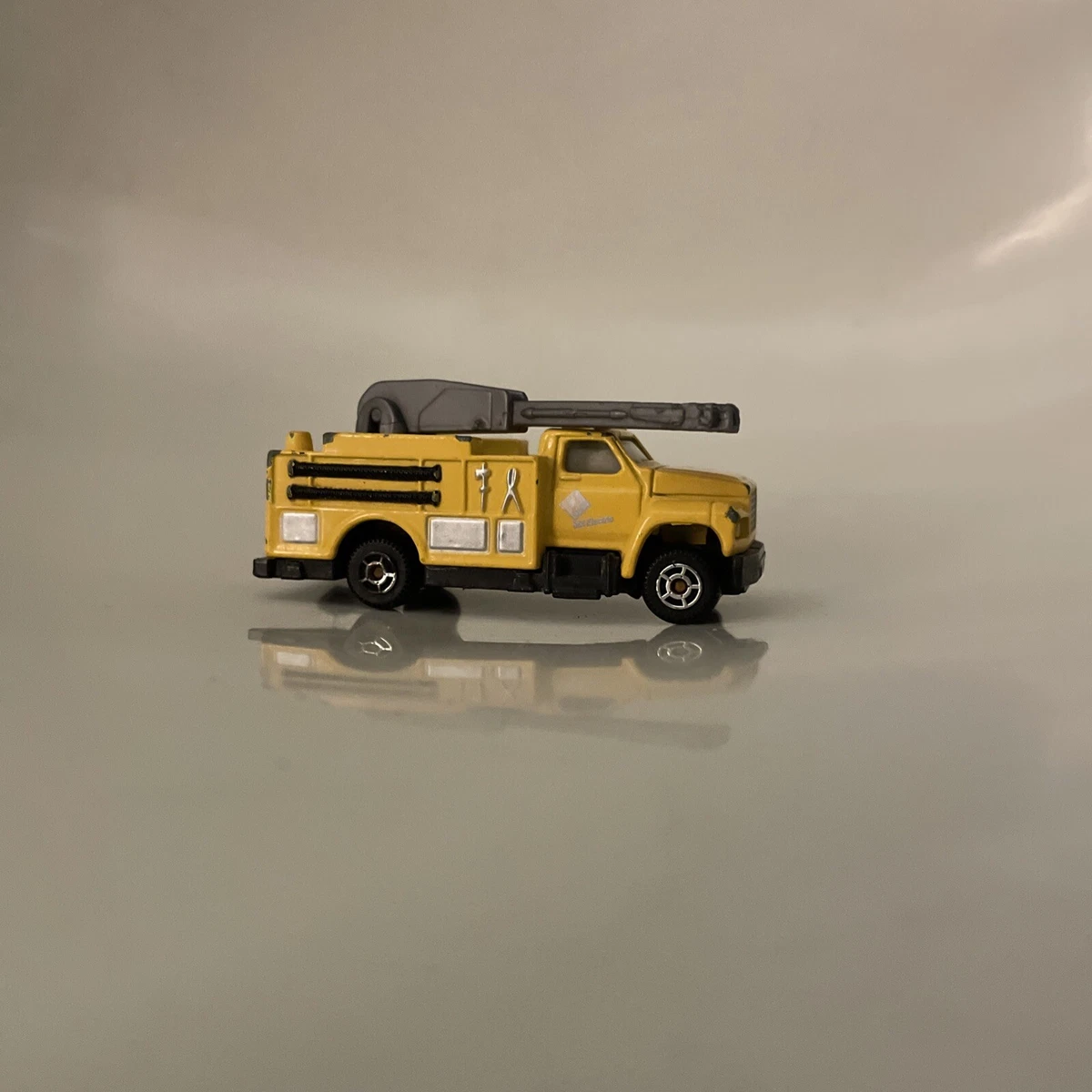 Cherry Picker Diecast