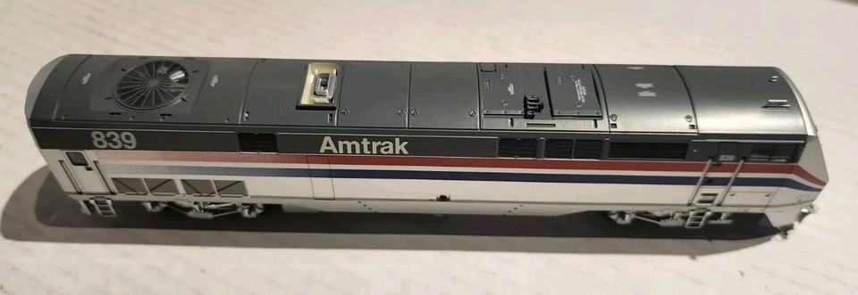 Athearn Genesis HO Scale P40DC Diesel Amtrak #839 Phase III | eBay