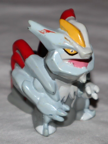 KYUREM RED VER. BANDAI FINGER PUPPET Legendary Pokemon Kids MINI FIGURE ...
