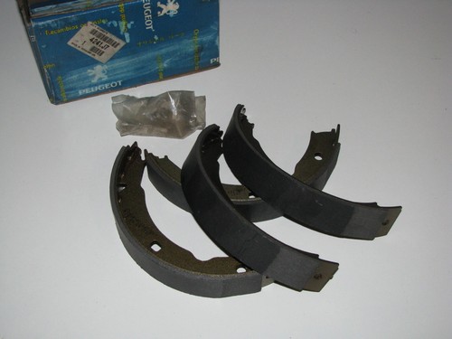 Bremsbackensatz Feststellbremse - 4241.J7 - Peugeot 406 - 607 | eBay.de