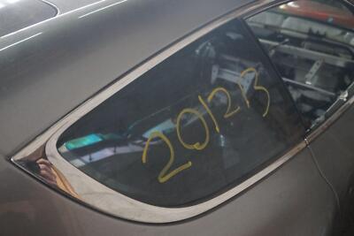 Rear Right Quarter Panel Window Glass Coupe 4g43-76-11086 Aston Martin ...