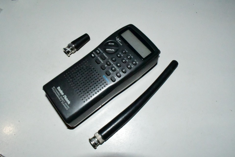 Radio Shack PRO-29 20-509 Handheld Portable Scanner 60 Ch with two ...