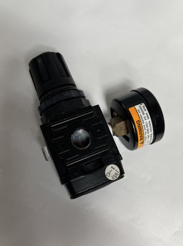 WILKERSON PNEUMATIC REGULATOR R08-02-F000 W/ VACCON GAUGE | eBay