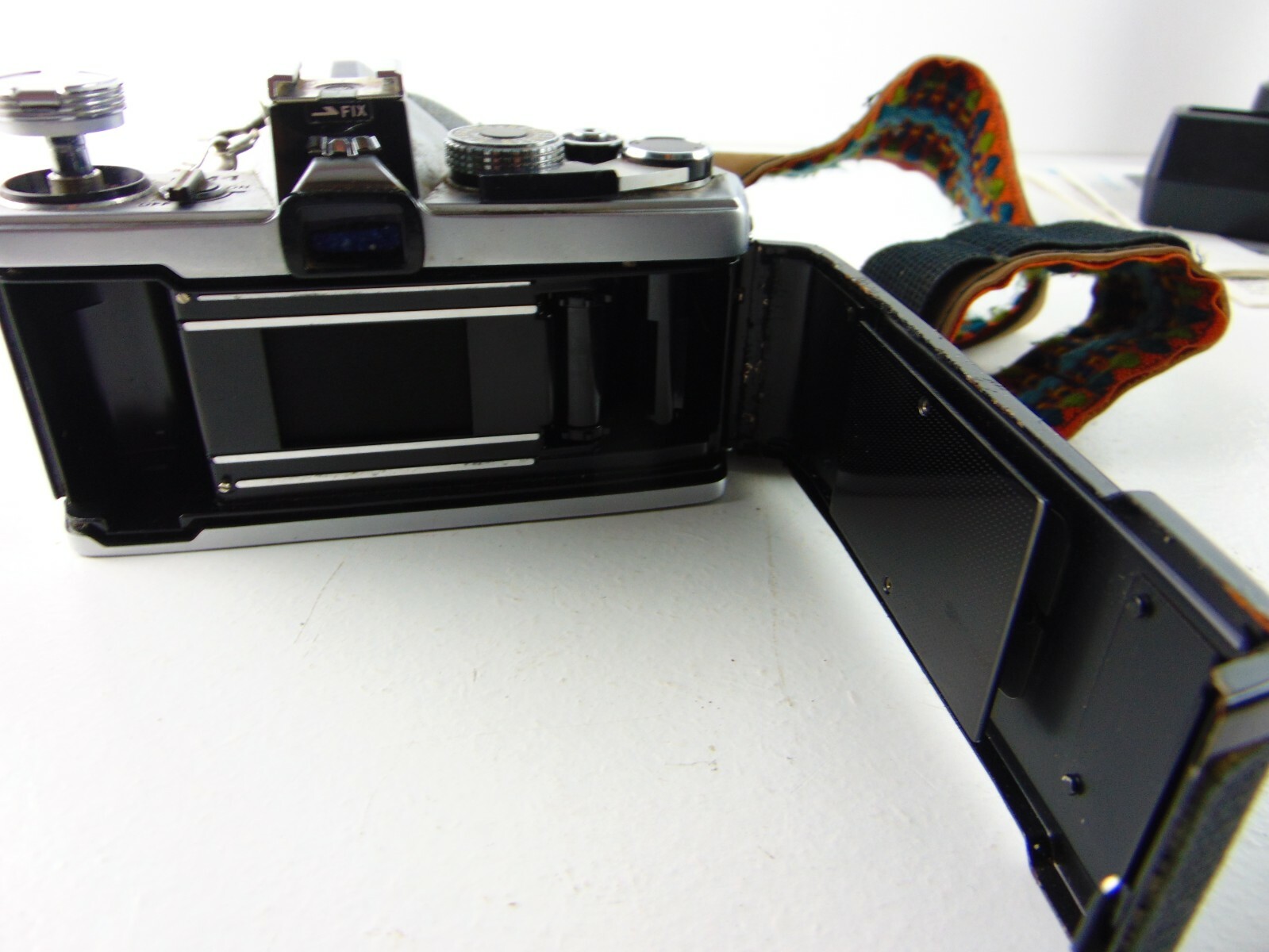 Olympus OM-1 Camera With Flash 3 Film Tamaron 28-70mm & Tamaron 70 ...