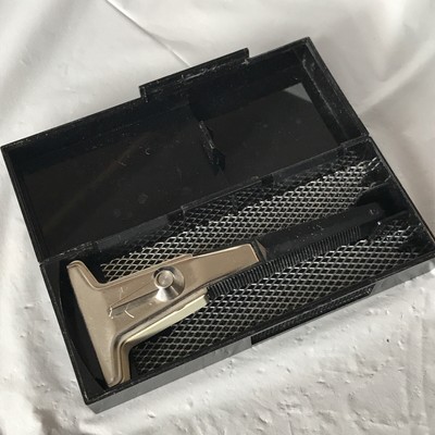 Vintage GILLETTE TECHMATIC SAFETY RAZOR W Case - L4 | eBay