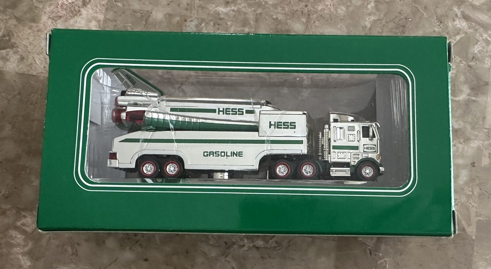 Hess Chrome 2009, Miniature Space Shuttle Transport Truck And Shuttle ...