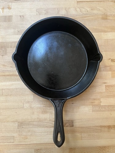 Early, Gate Marked #7 Cast Iron Skillet w/ heat ring, fancy handle and ...