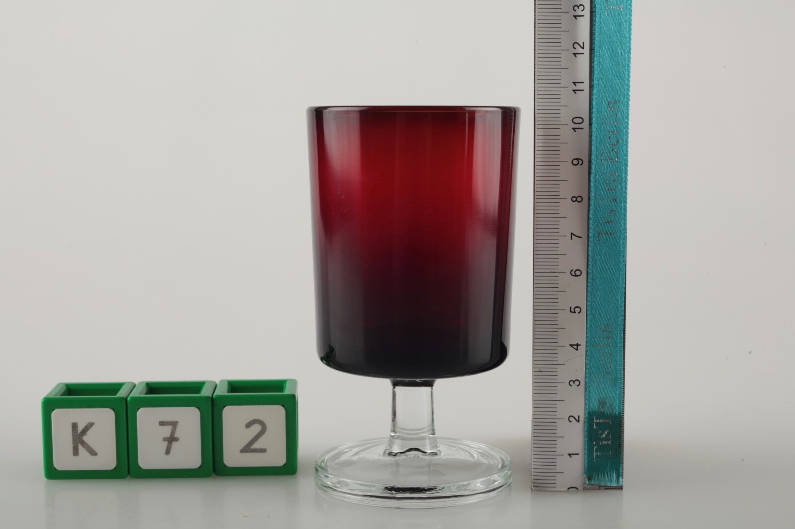 1 (von 8) Weinglas rot luminarc France Weißweinglas Wasserglas 10,5 cm ...